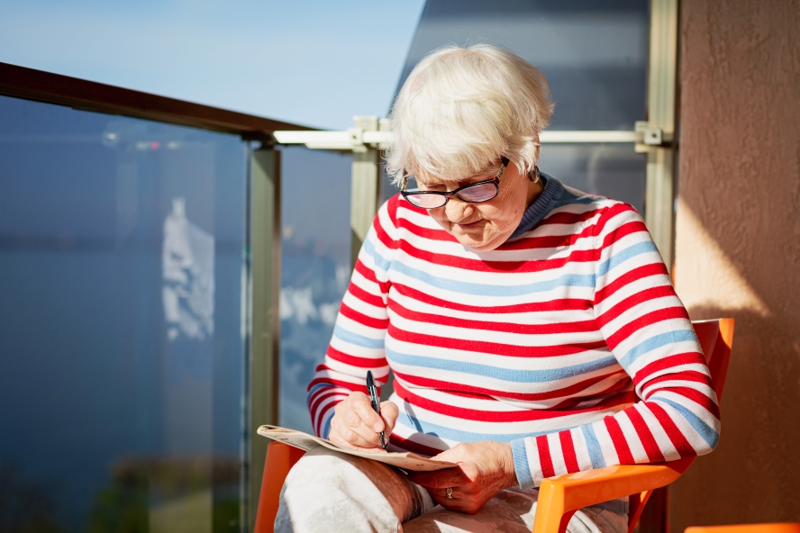 How to Thoughtfully Pass Down Family Heirlooms Without Causing Conflict ...